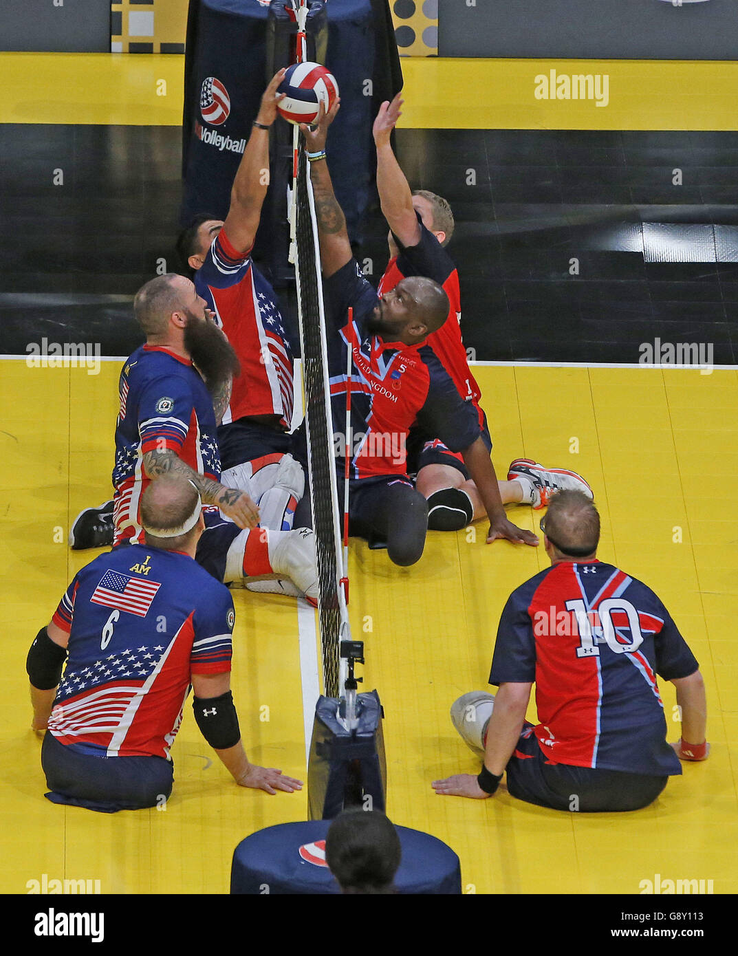 Volleyball final invictus games hi-res stock photography and images - Alamy