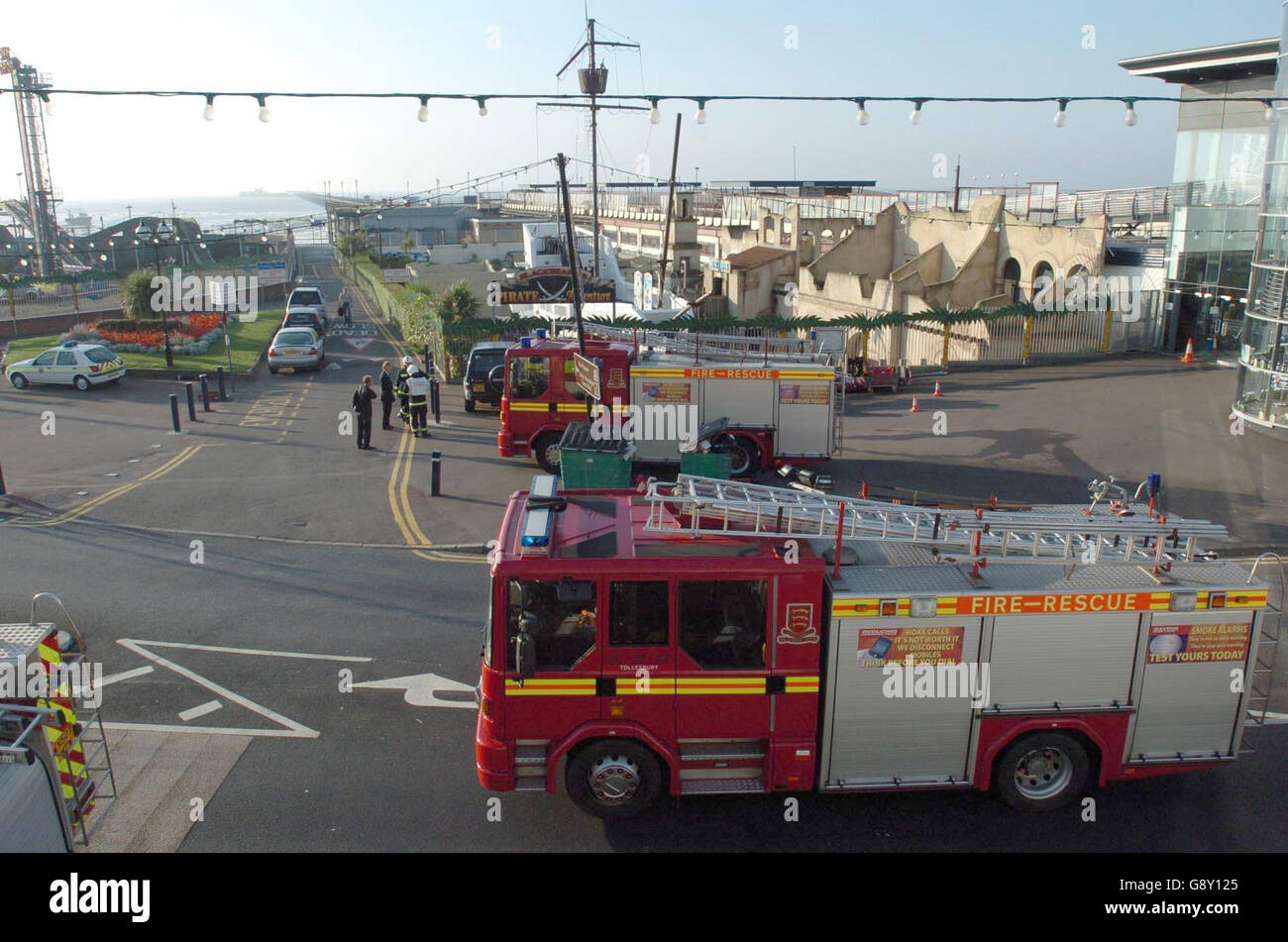 Southend pier fire hi-res stock photography and images - Alamy
