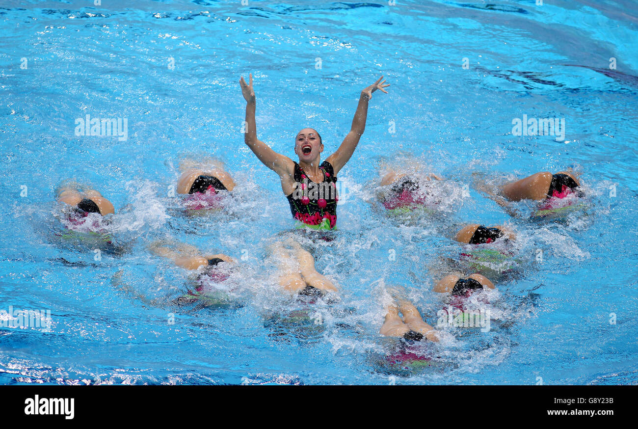 Synchronised swimming ukraine hi-res stock photography and images - Alamy