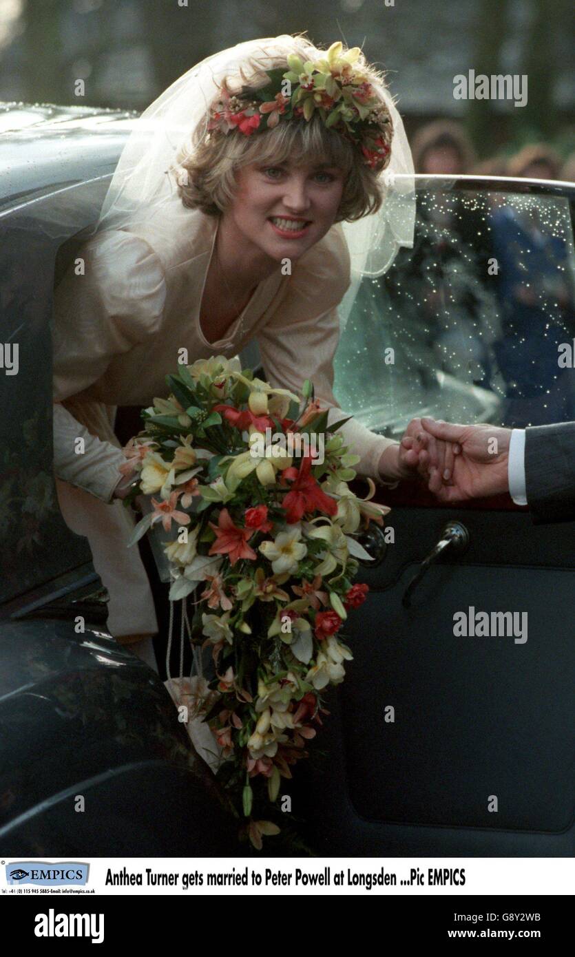 Anthea turner and peter powells wedding day hi-res stock photography ...