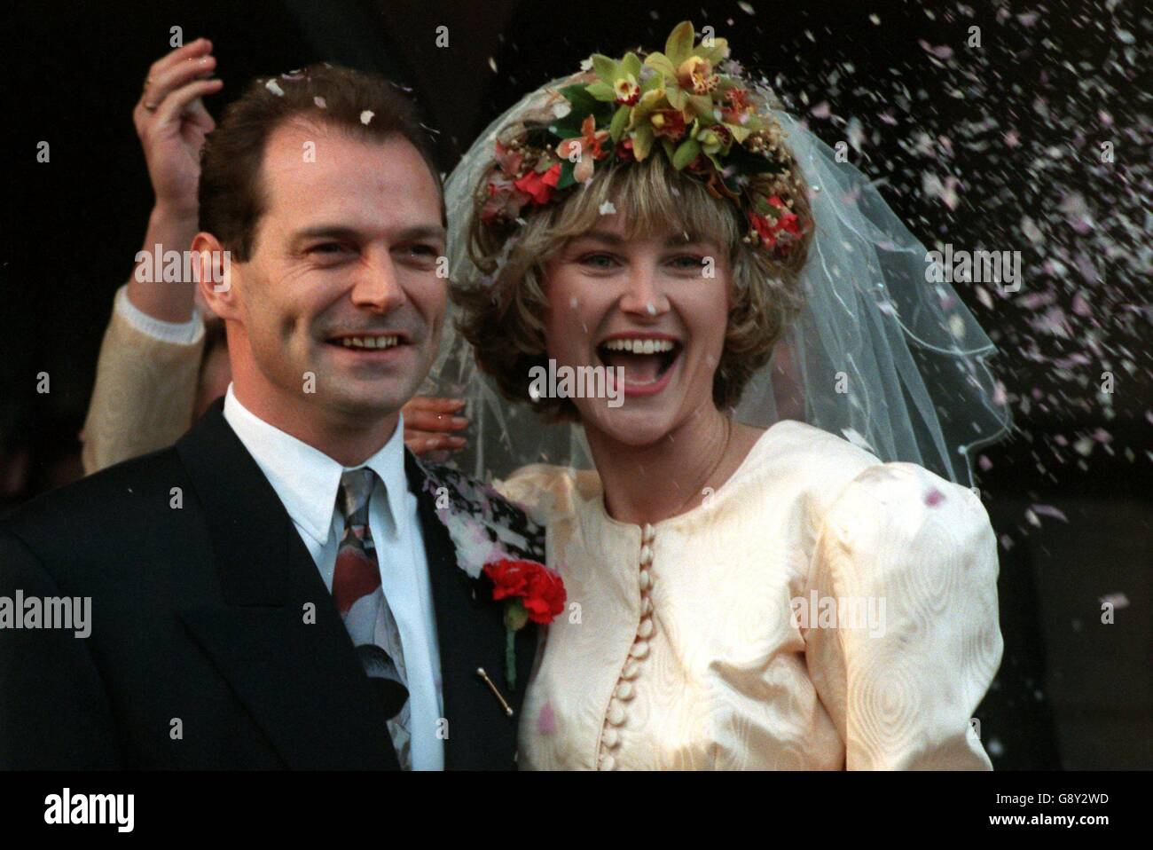 Anthea Turner and Peter Powell's Wedding Day Stock Photo - Alamy