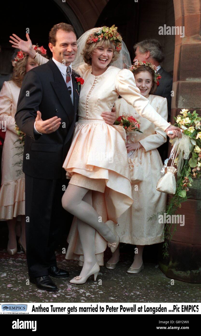 Anthea Turner and Peter Powell's Wedding Day. Anthea Turner (right ...