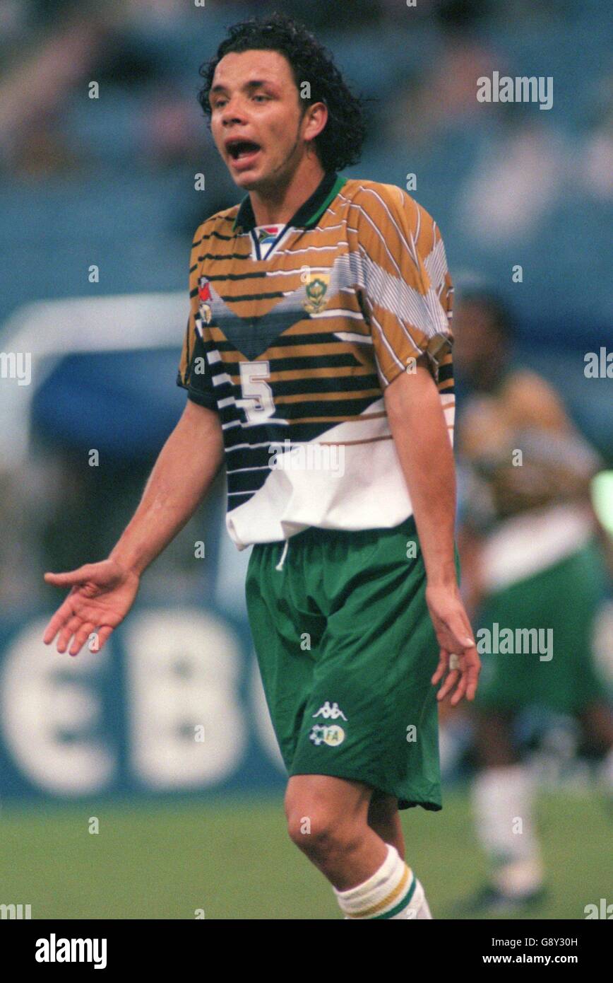 Action sport football mark fish hi-res stock photography and images - Alamy