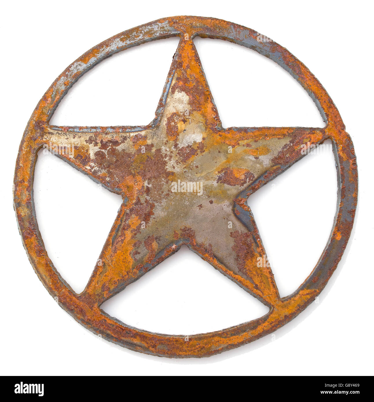Metal star in circle, old and rusted Stock Photo - Alamy