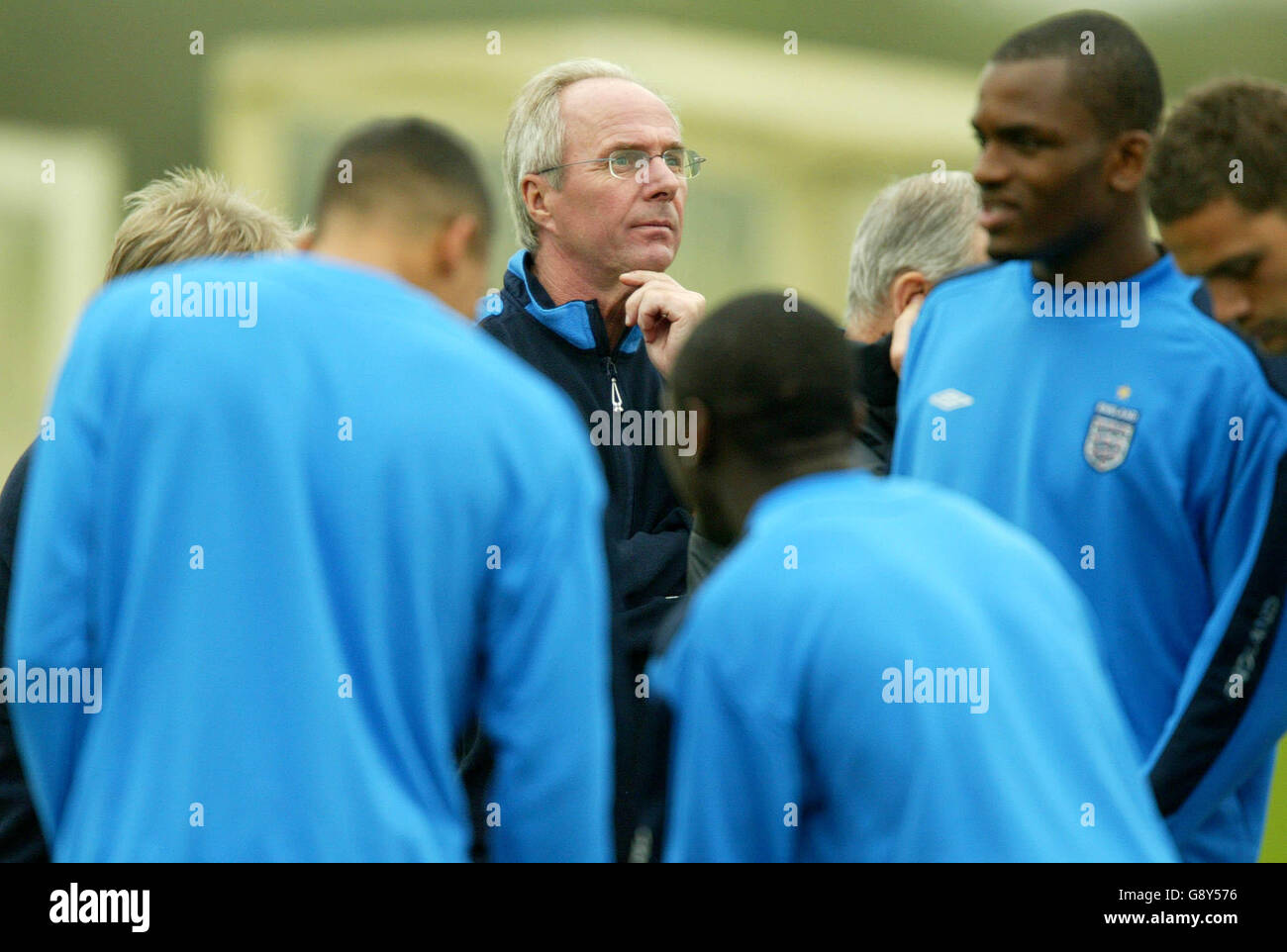 England's manager Sven Goren Eriksson talks to his team during training ...
