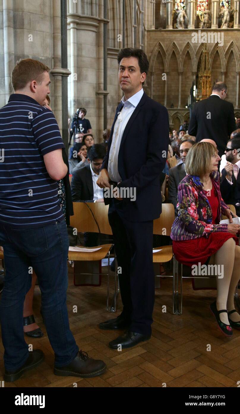 Mayor of London signing ceremony Stock Photo - Alamy
