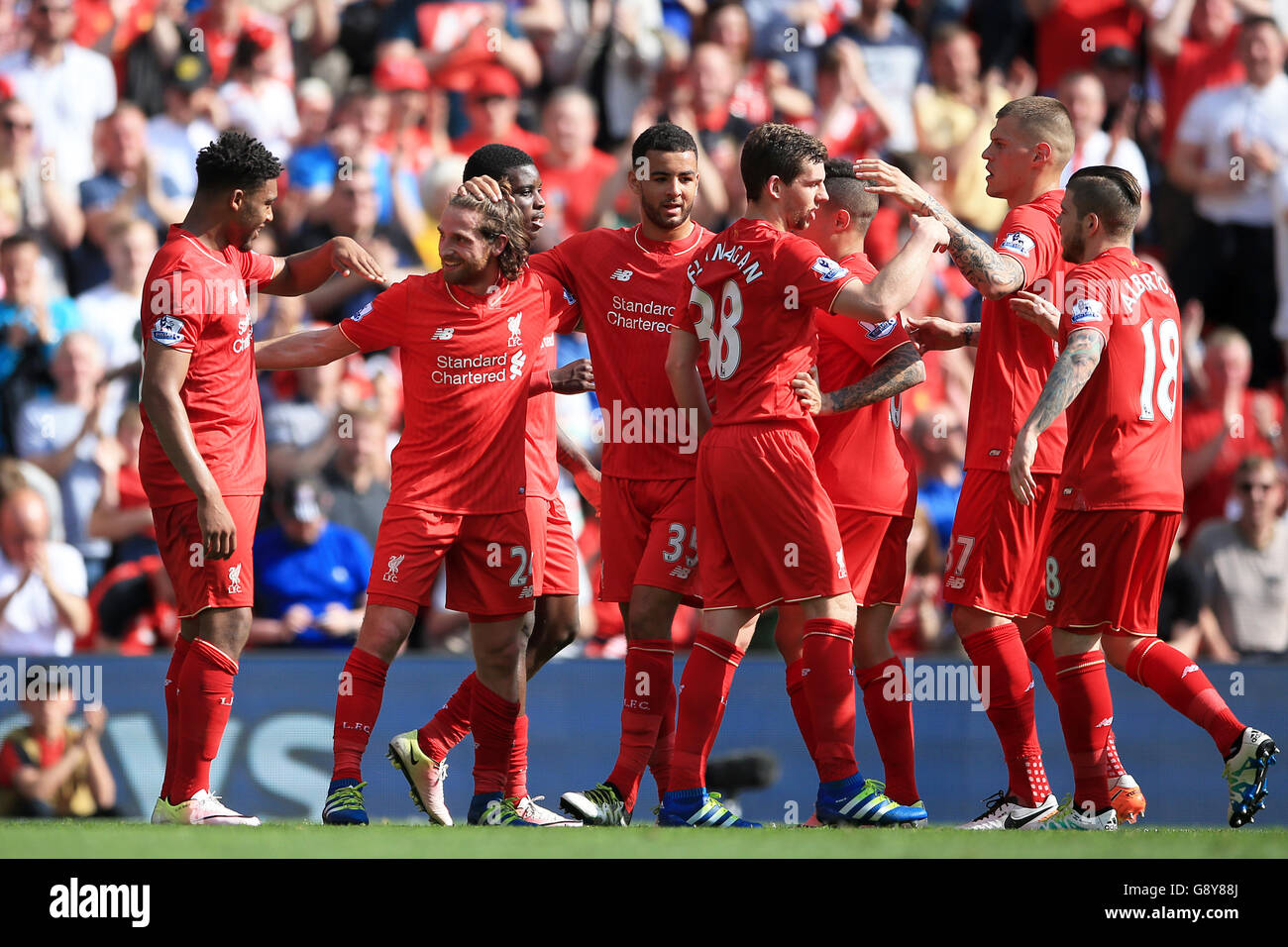 Football full length celebration celebrating lphli hi-res stock ...