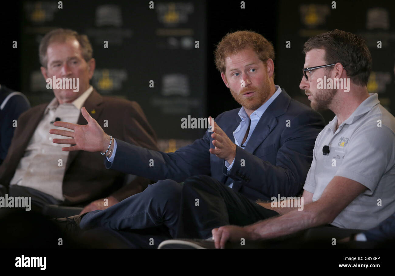 Prince Harry (centre) and former US President George W Bush (left ...