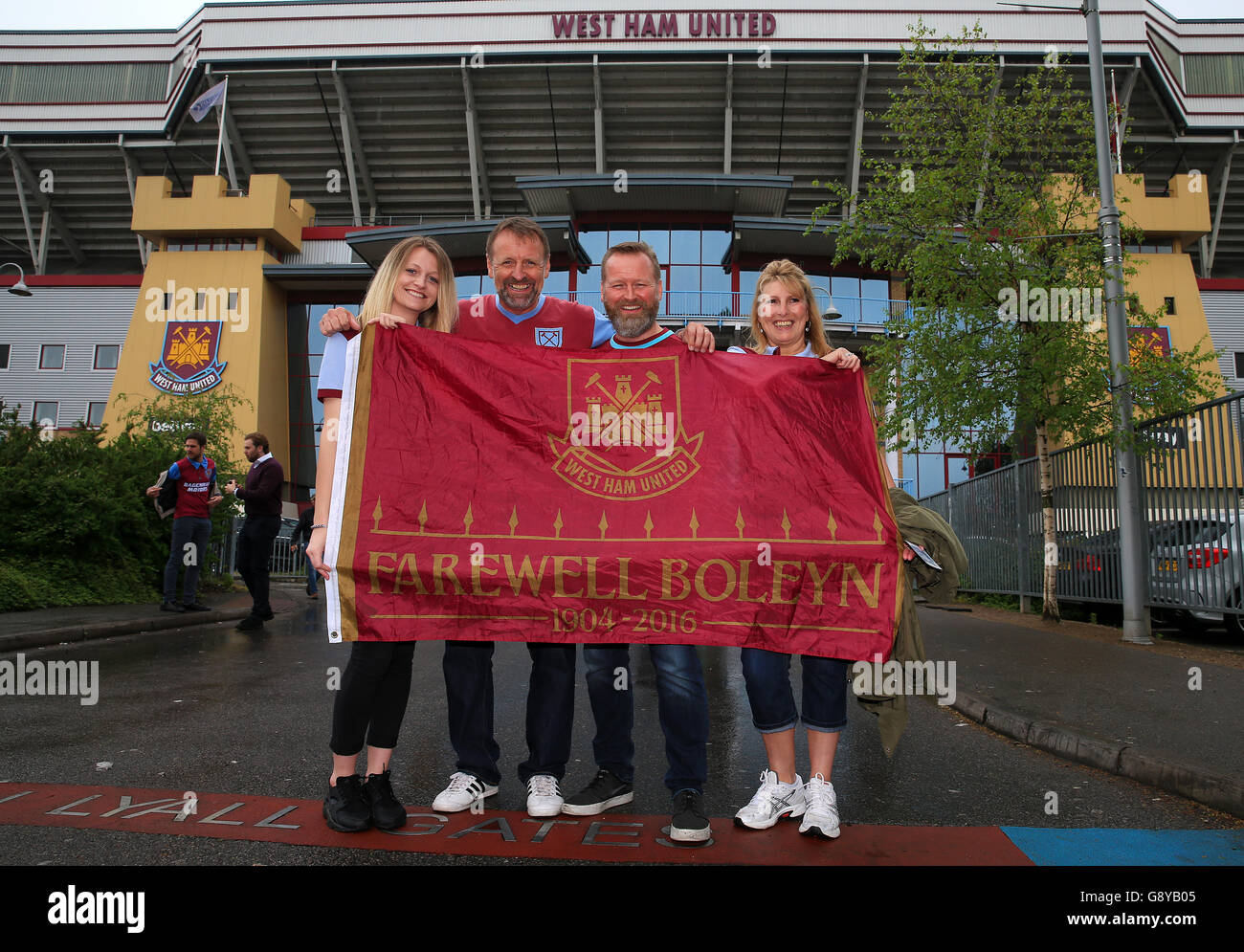 West Ham United v Manchester United - Barclays Premier League - Upton ...
