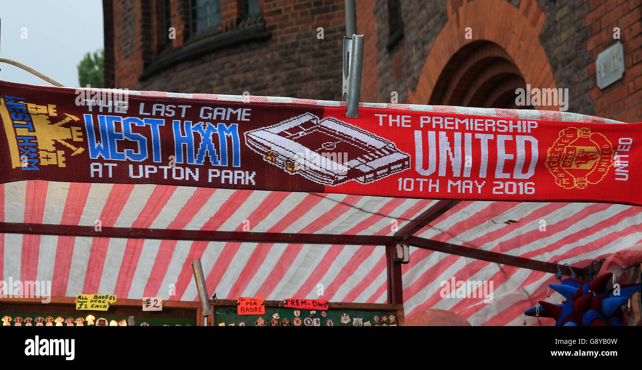 West Ham United v Manchester United - Barclays Premier League - Upton ...