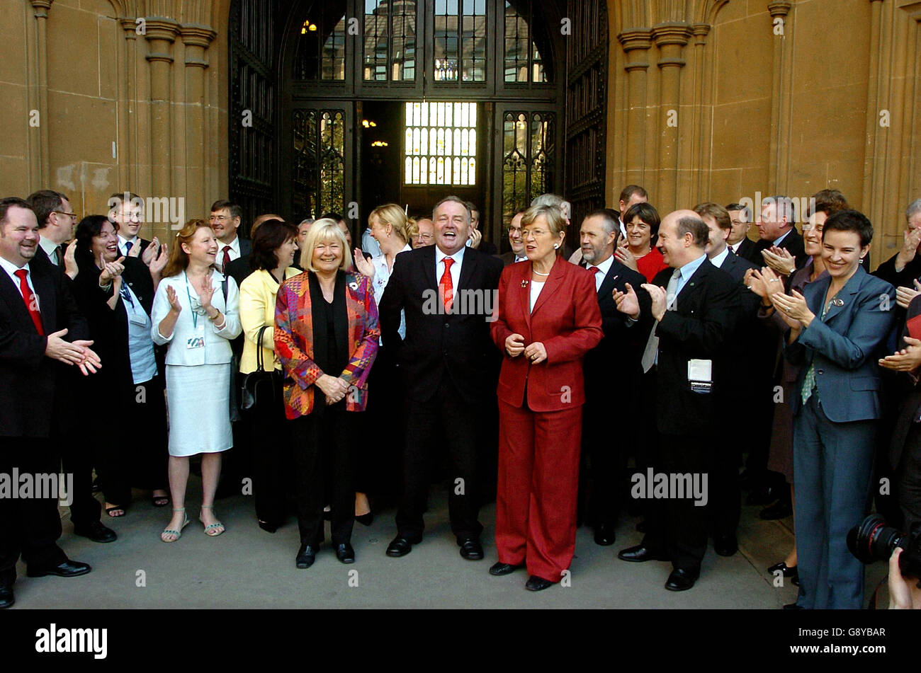 Former constituency robin cook hi-res stock photography and images - Alamy