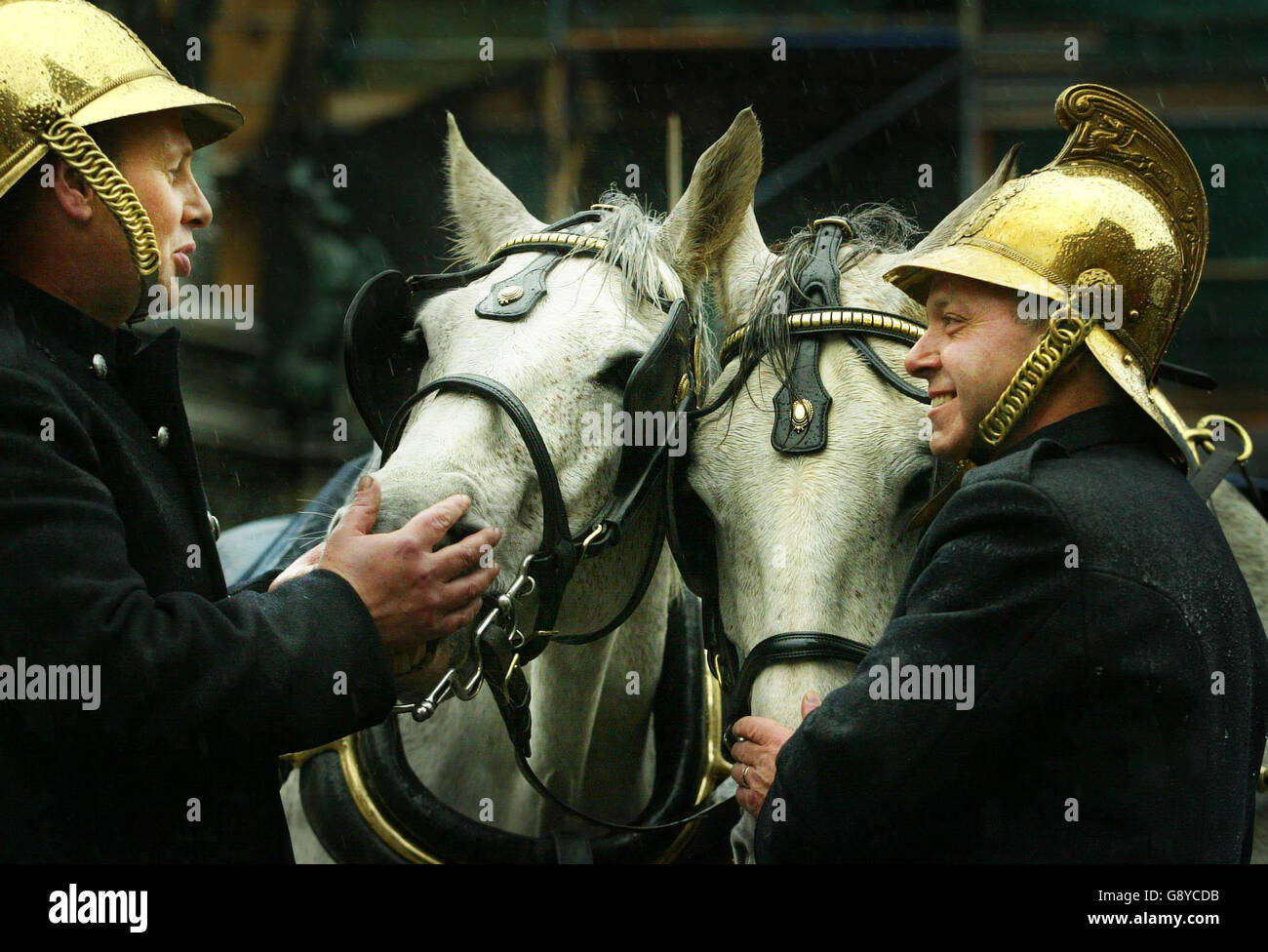 Fire engines scotland hi-res stock photography and images - Alamy