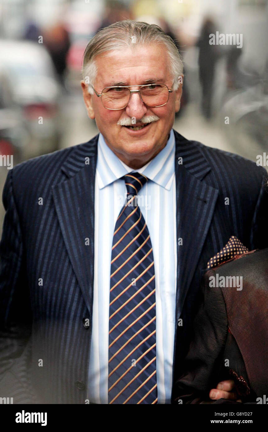 Frank shortt hi-res stock photography and images - Alamy