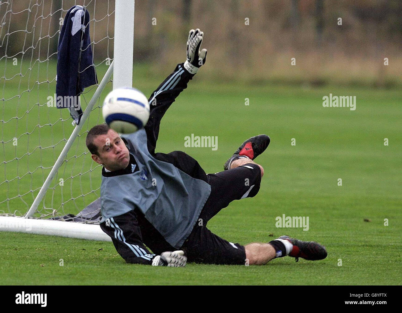 Newcastle united football 2005 hi-res stock photography and images - Alamy