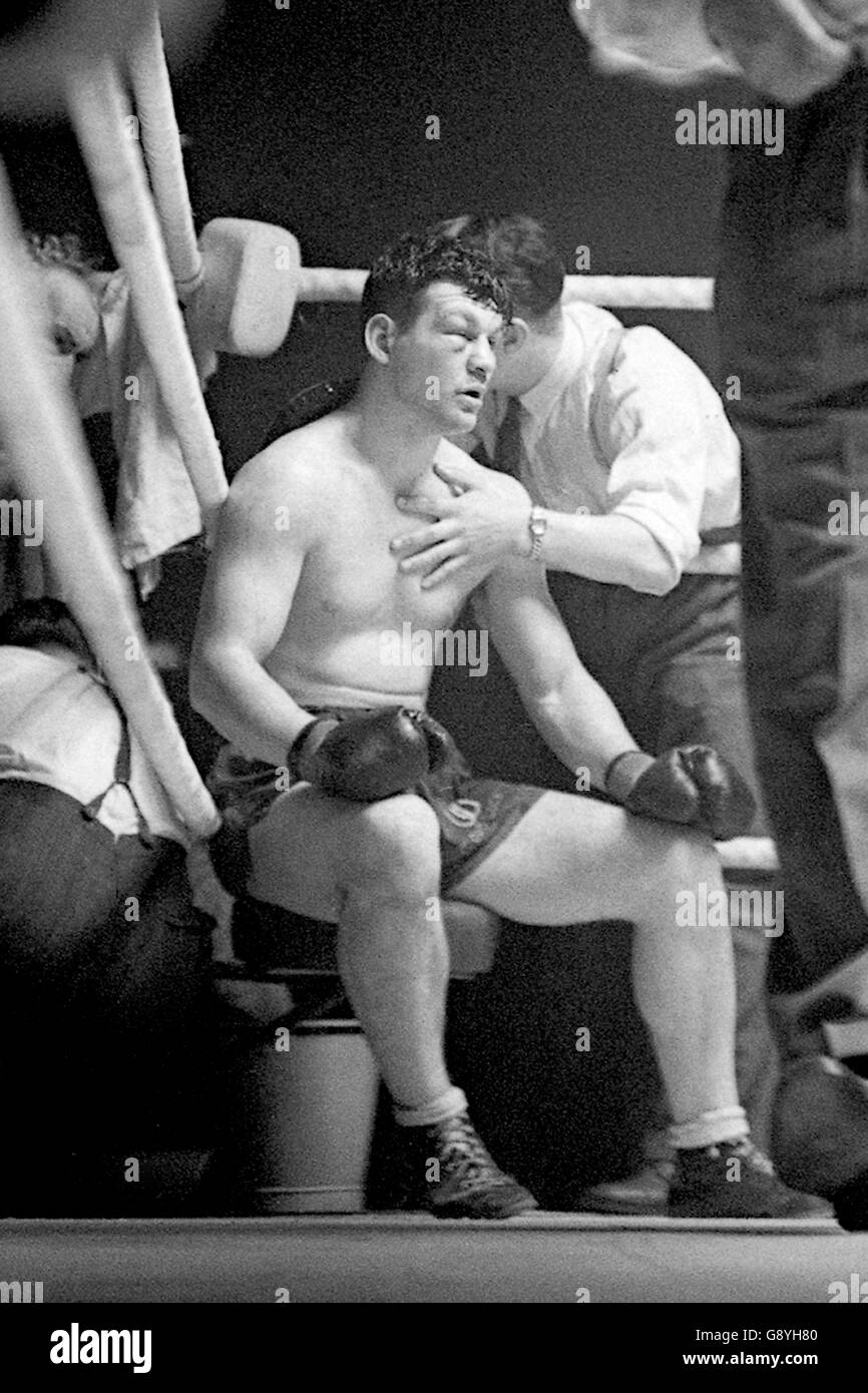 Boxing - Heavyweight - Bruce Woodcock v Joe Baksi - Harringay Arena ...