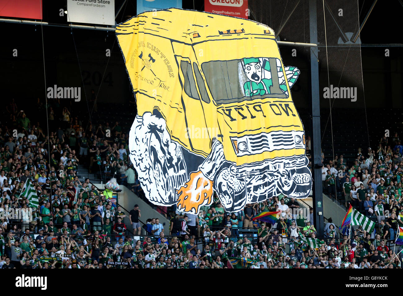 Portland, Oregon, USA. The Timbers Army tifo. 29th June, 2016. The ...