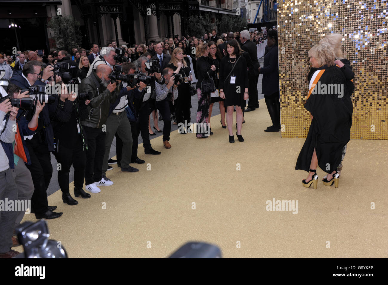London, UK. 29th June, 2016. Joanna Lumley & Jennifer Saunders ...