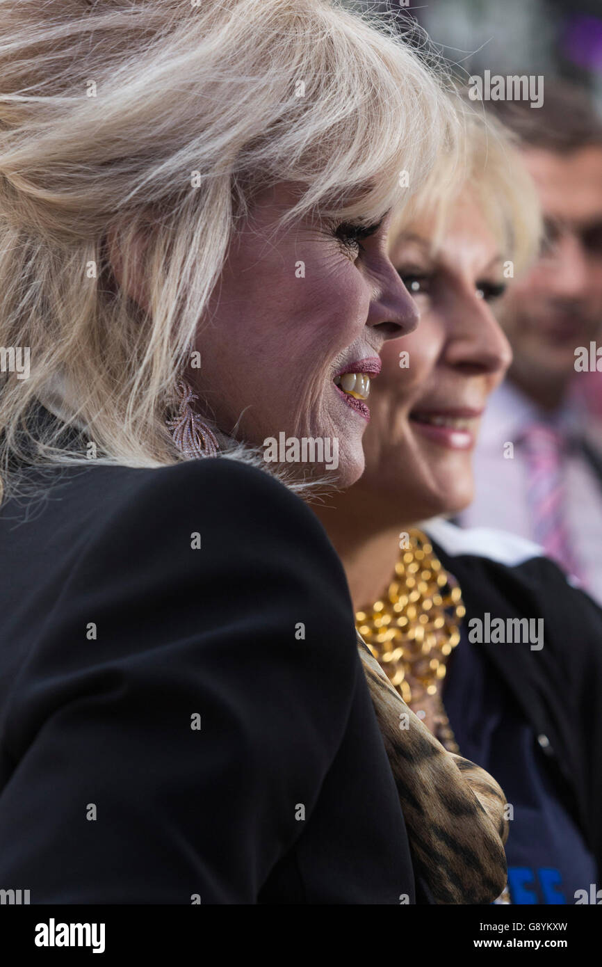 Absolutely fabulous patsy hi-res stock photography and images - Alamy