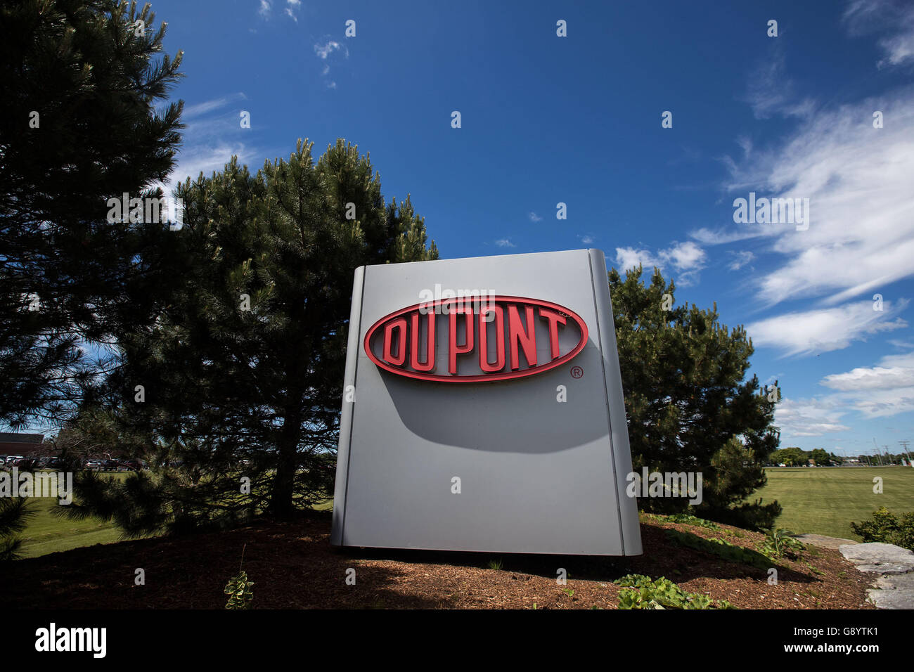 Dupont plant hi-res stock photography and images - Alamy