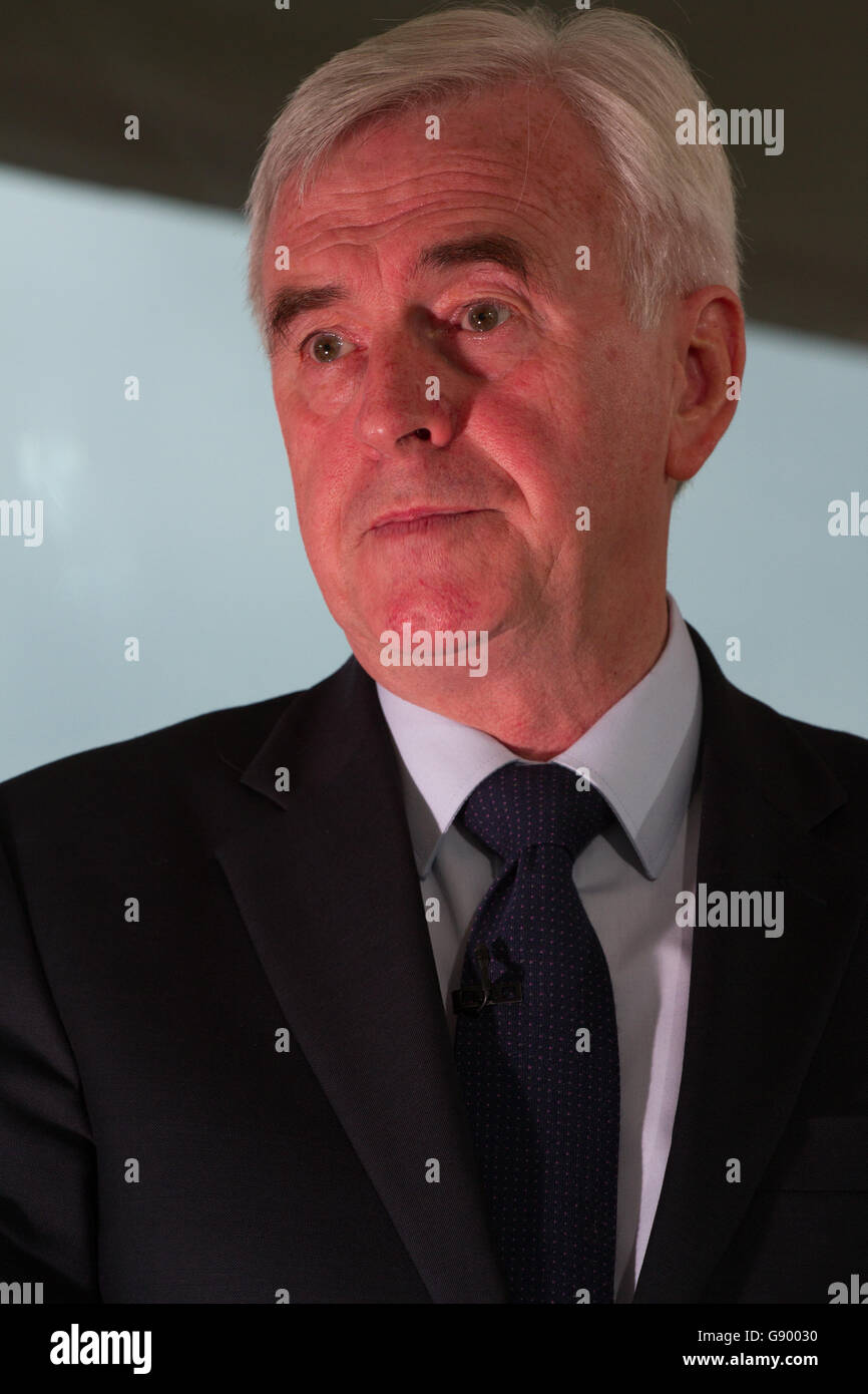 Alexander mcdonnell hi-res stock photography and images - Alamy