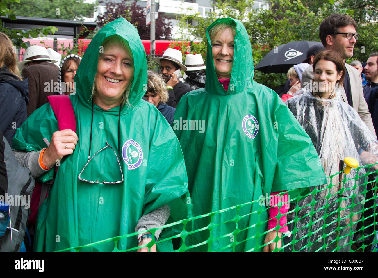 Wimbledon London,UK. 1st July 2016. Tennis fans queuing for tickets on ...