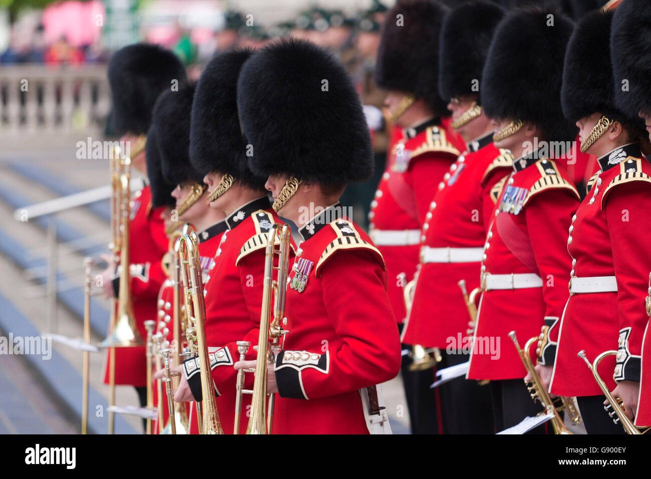 Members of the band of the irish guards hi-res stock photography and ...