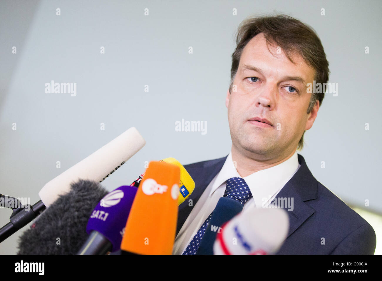 Upper lars hi-res stock photography and images - Alamy