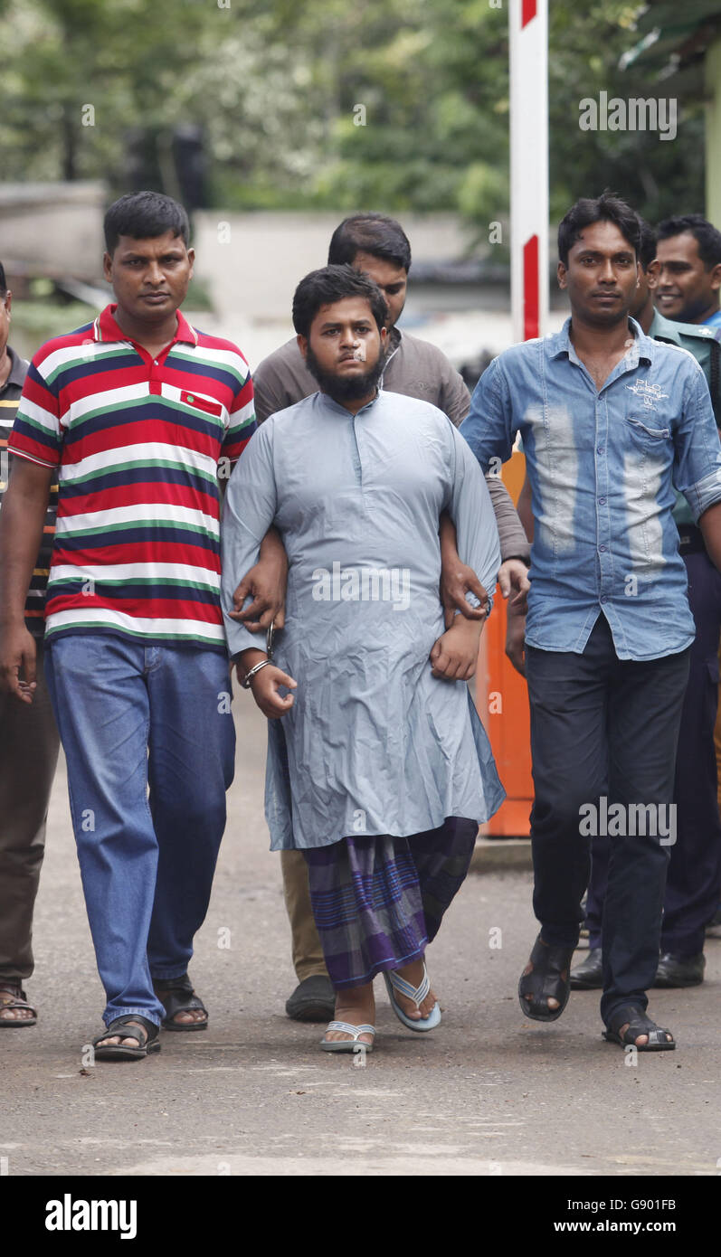 Dhaka, Bangladesh. 1st July, 2016. Members of Detective Branch of ...