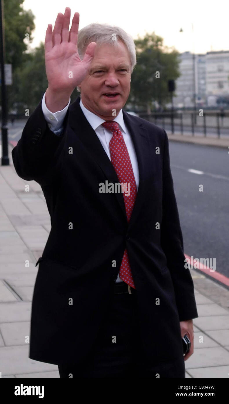 Dr kenneth fox hi-res stock photography and images - Alamy