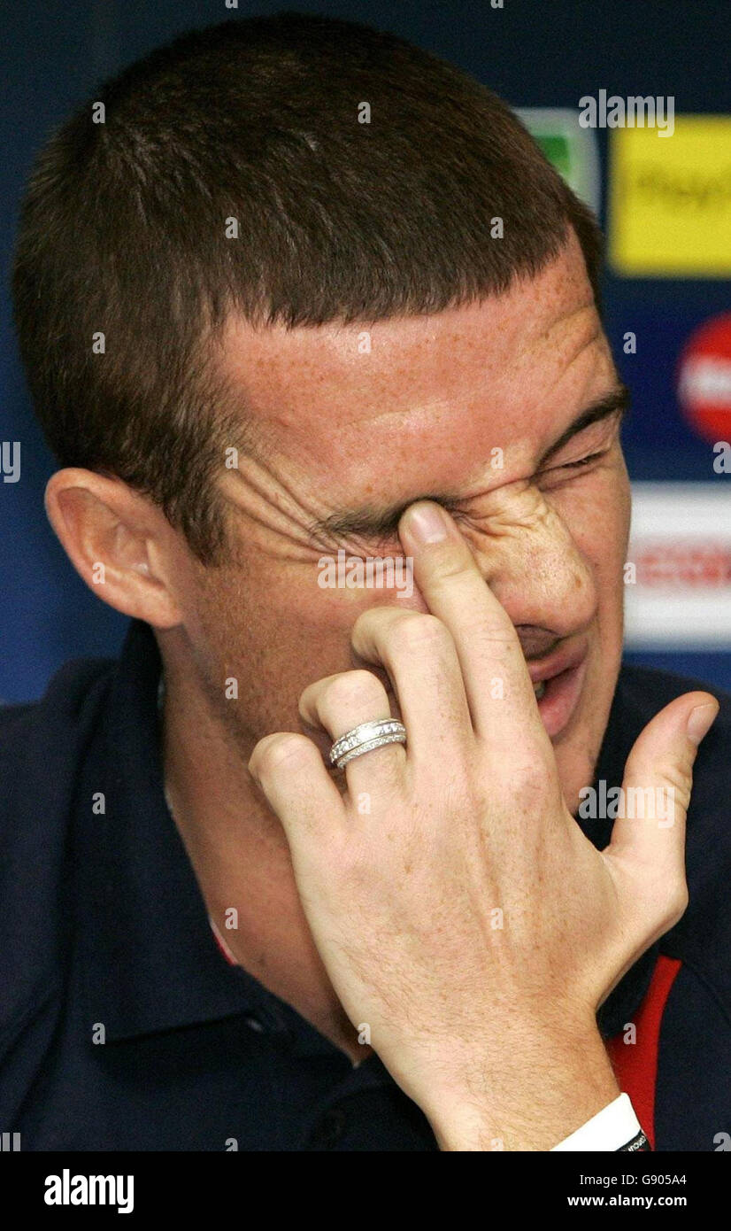 Rangers barry ferguson talks media press conference ibrox stadium hi ...