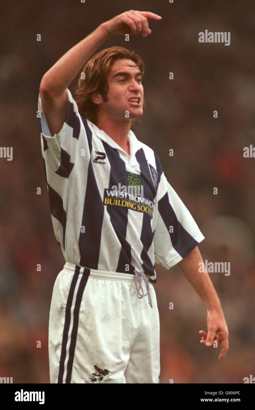 Ian hamilton west bromwich albion hi-res stock photography and images ...