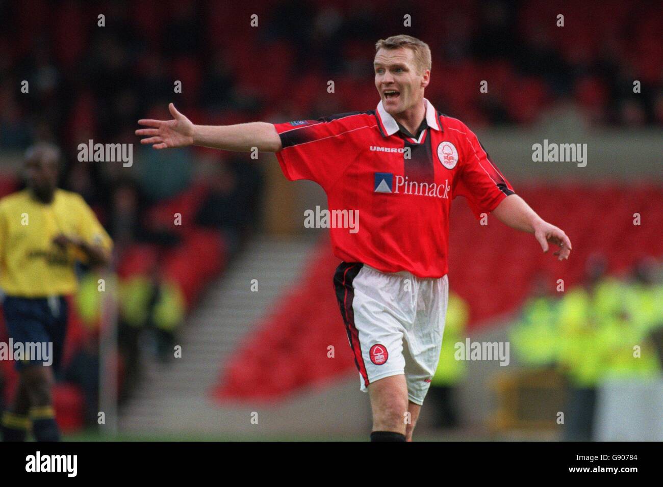 One half action front view red football hi-res stock photography and ...