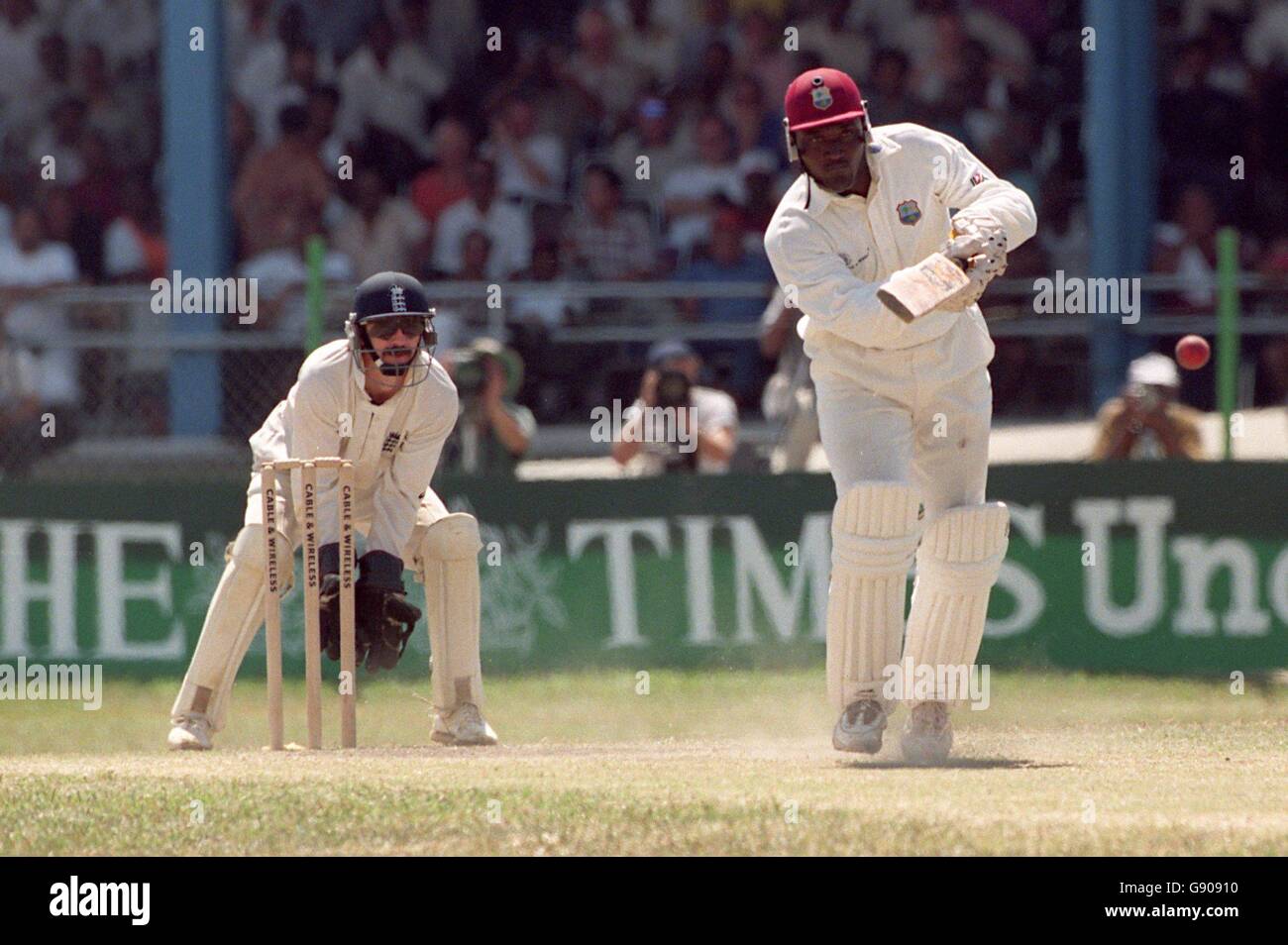 Phil hooper hi-res stock photography and images - Alamy