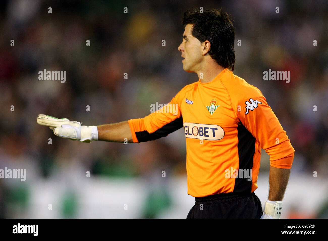 Real betis goalkeeper hi-res stock photography and images - Alamy