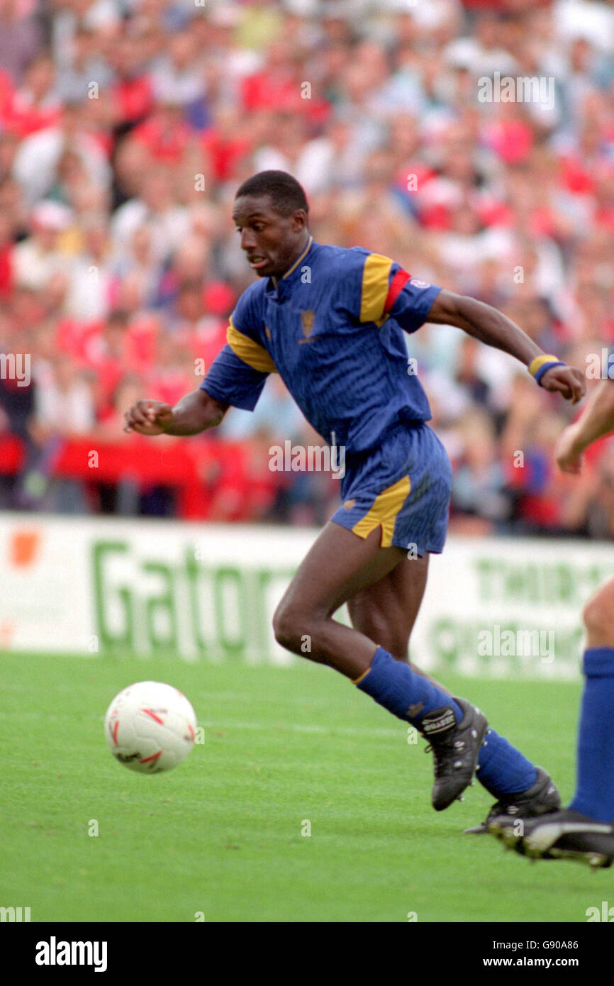 John fashanu wimbledon hi-res stock photography and images - Alamy