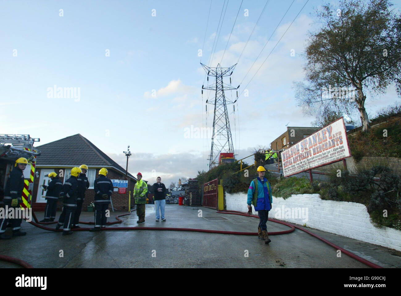 Live electricity cables in road hi-res stock photography and images - Alamy