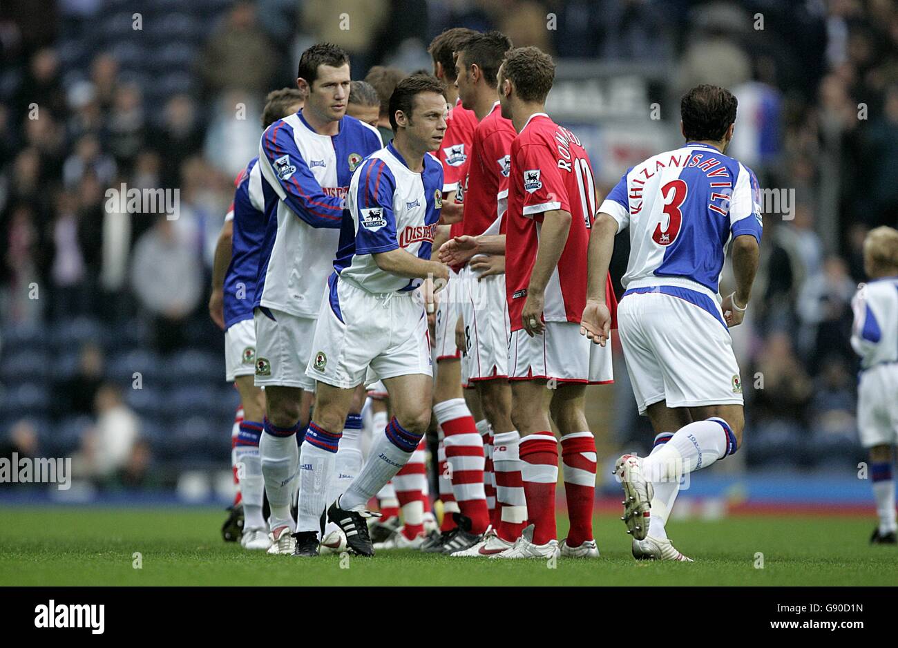 Rovers shake hands hi-res stock photography and images - Alamy
