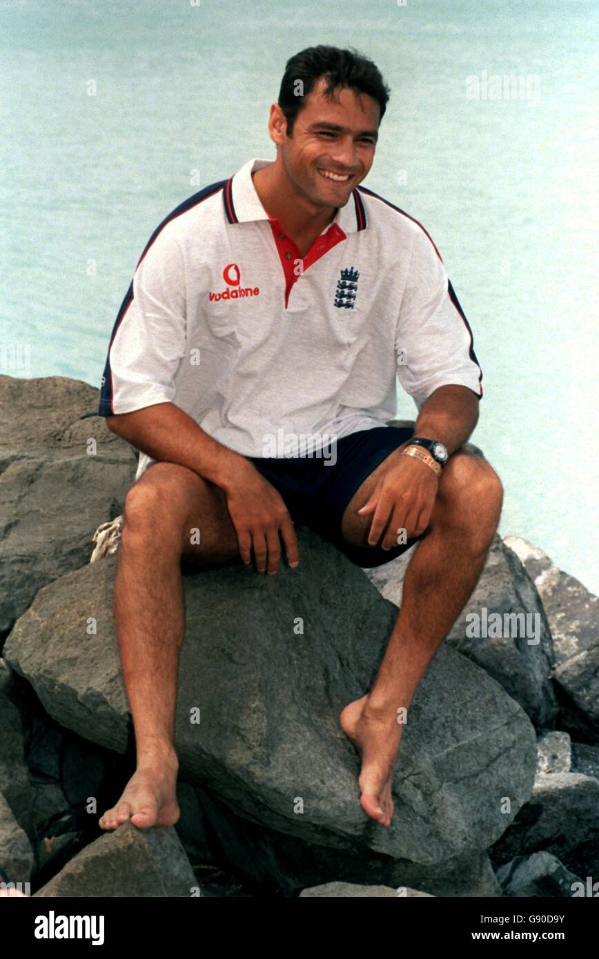 Beach cricket antigua hi-res stock photography and images - Alamy