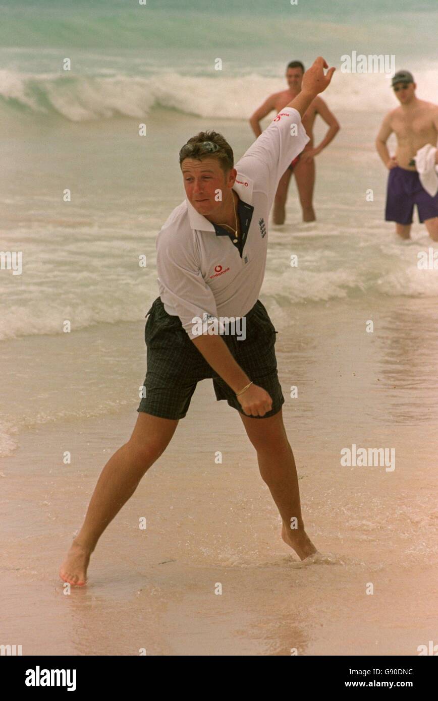 Robert croft of england practises his bowling hi-res stock photography ...