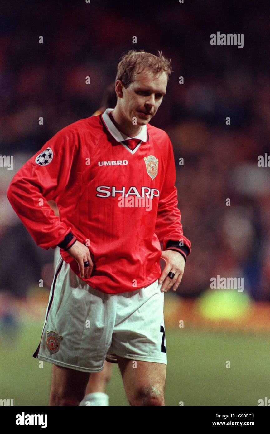 Manchester uniteds henning berg hi-res stock photography and images - Alamy