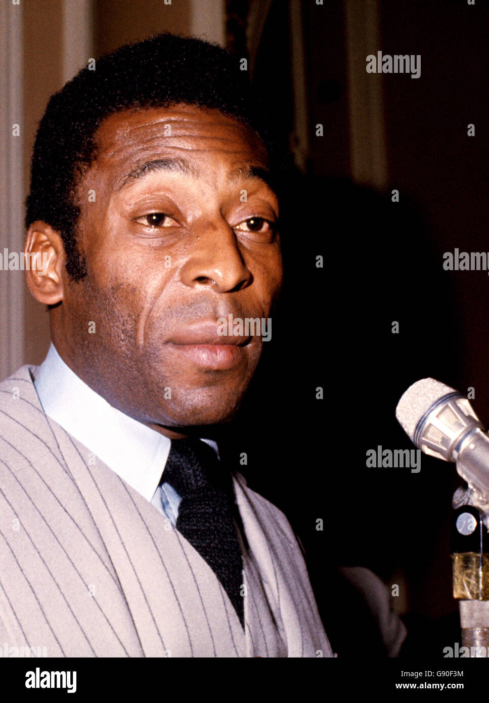 Pele Autobiography Press Conference Stock Photo - Alamy