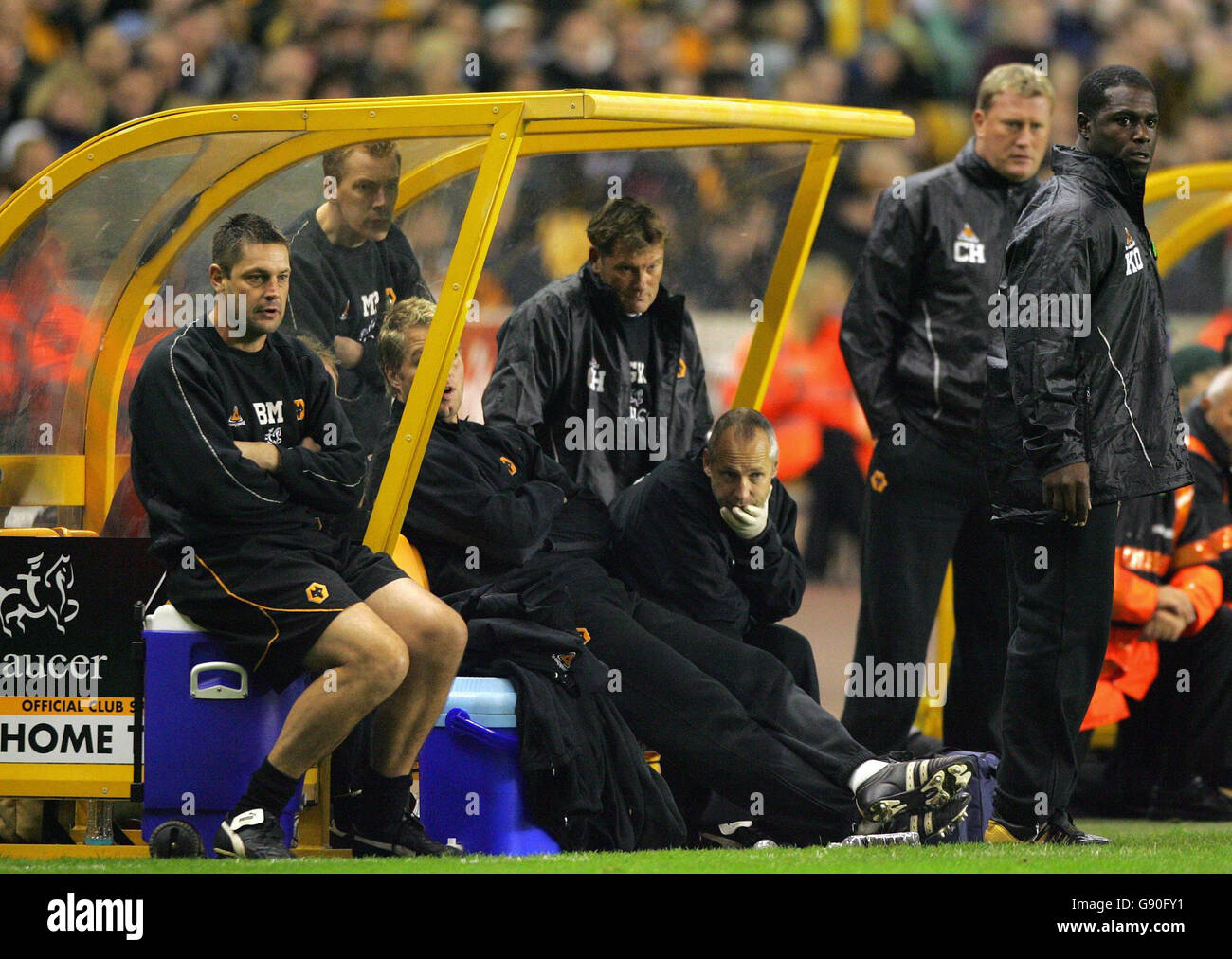 Glenn hoddle wolves hi-res stock photography and images - Alamy