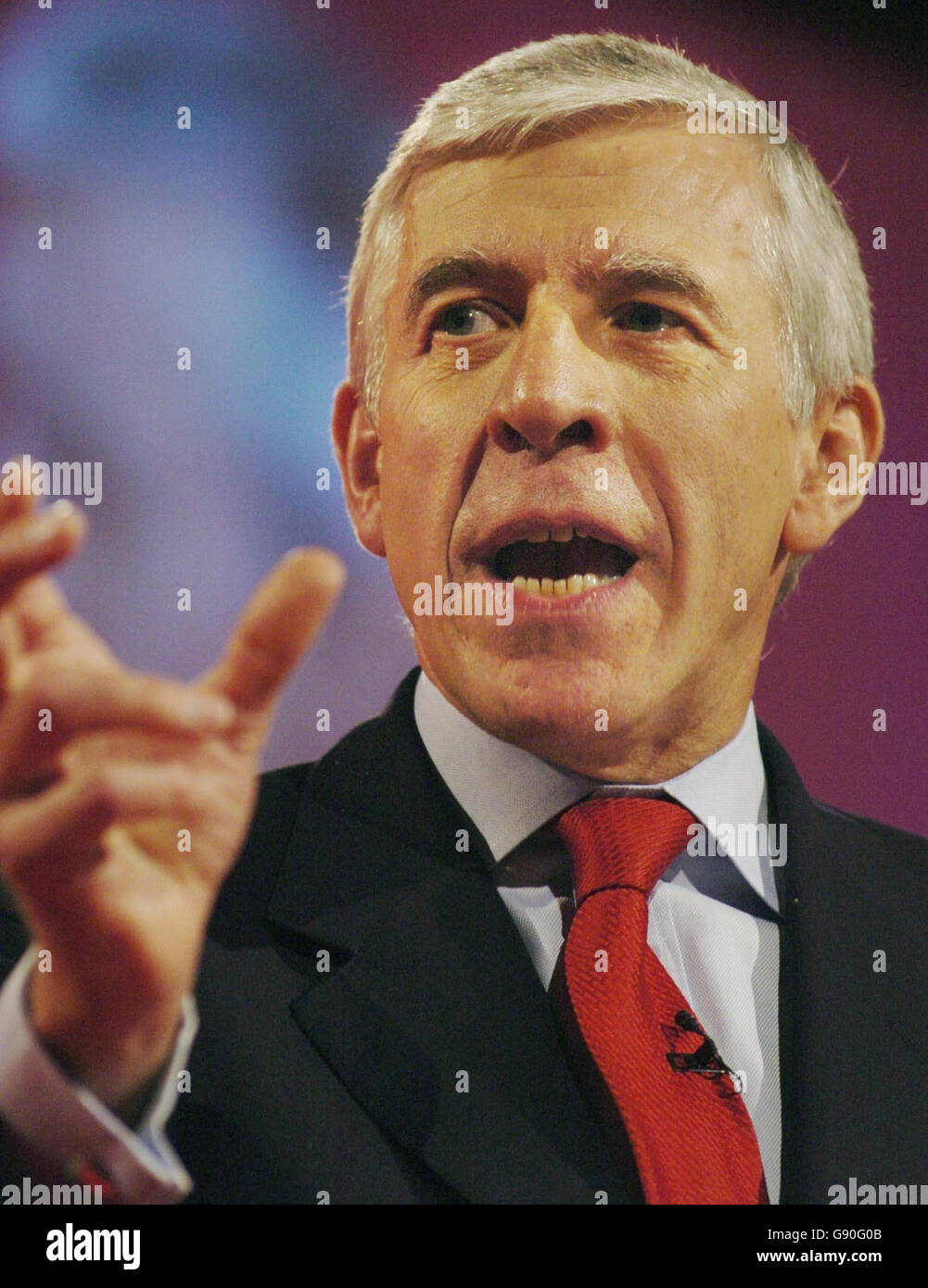 Library filer dated 28/09/2005 of Foreign Secretary Jack Straw who will ...