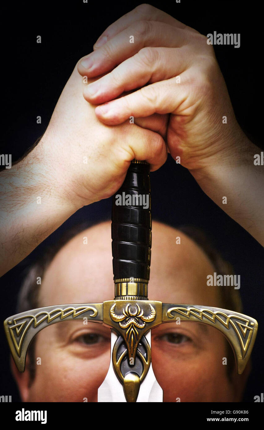 Sword Maker Stock Photos & Sword Maker Stock Images - Alamy