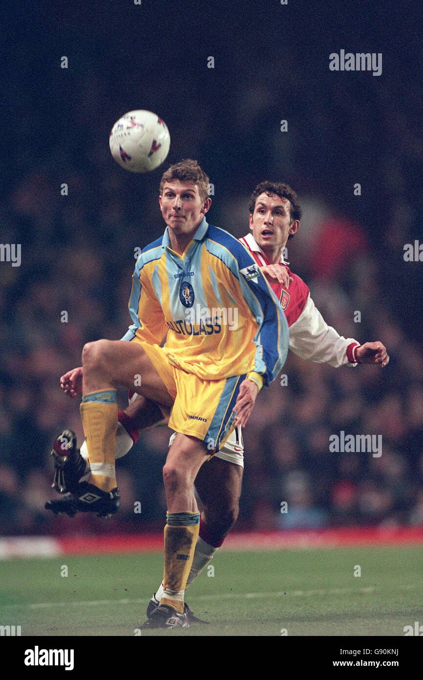 John lukic arsenal hi-res stock photography and images - Alamy