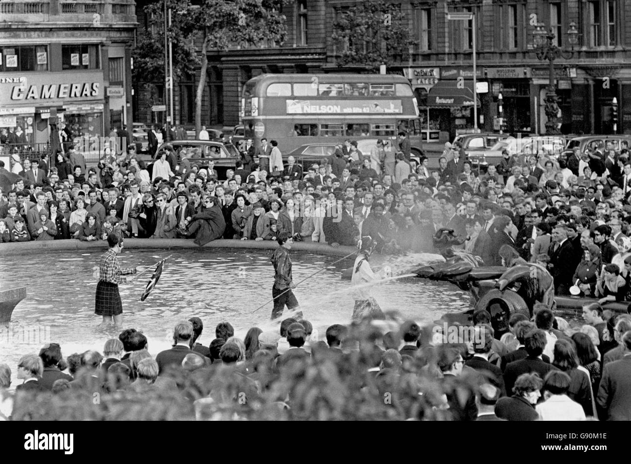 1966 world cup england flag hi-res stock photography and images - Alamy