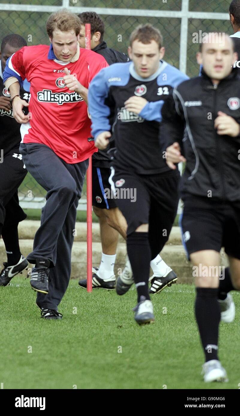 Football soccer prince william full length hi-res stock photography and ...