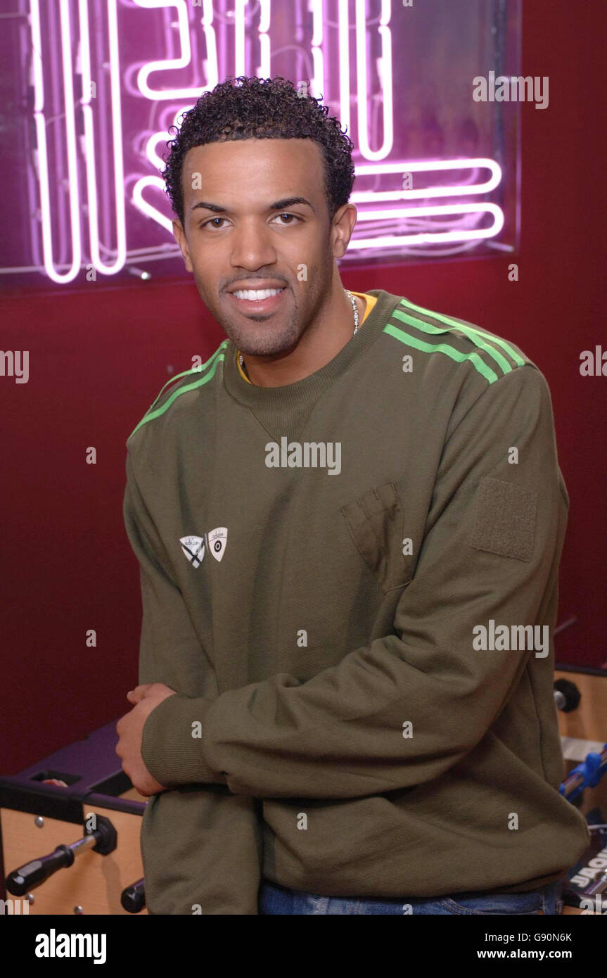 David guest 2005 hi-res stock photography and images - Alamy