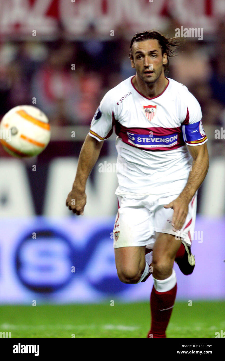 Soccer - UEFA Cup - Group H - Sevilla v Besiktas - Ramon Sanchez ...