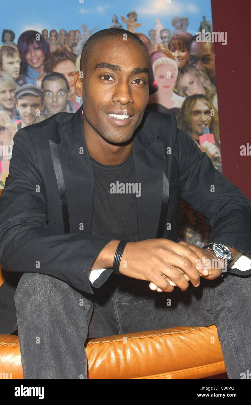 Simon webbe 2005 hi-res stock photography and images - Alamy